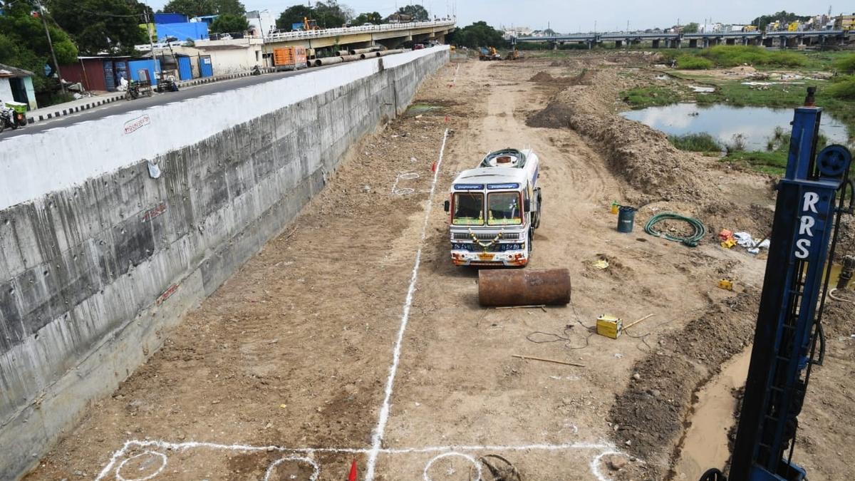 Sellur Rail over bridge in Madurai to get new arm - The Hindu